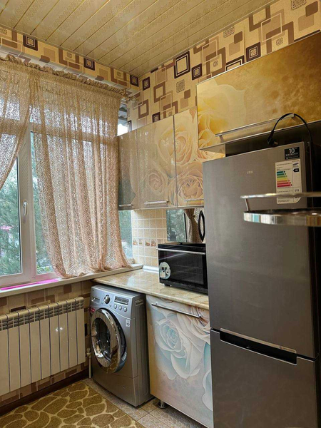 Продаётся 3х комнатная квартира на Шота Руставели, на 2 этаже с лифтом