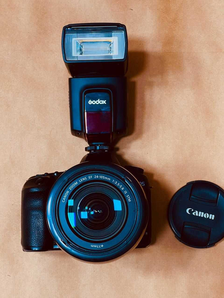 Продаётся  canon EOS 5D mark II