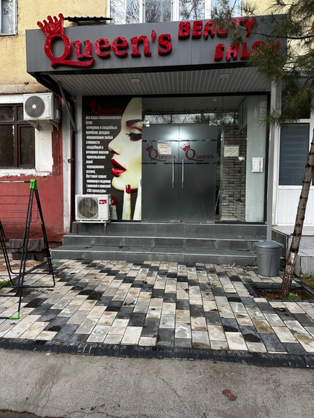 Юнусабад 2 Продается квартира под бизнес салон красоты