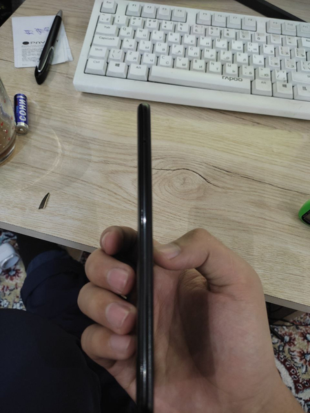 Samsung A20 srochna sotiladi