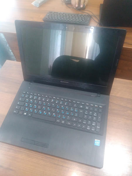 Lenovo notebuk seleron