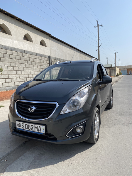 Продам Spark
