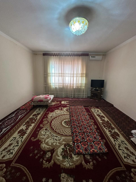 3 xonali 4 qavat 105 m2 ğishtli dom Nurafshon restoran