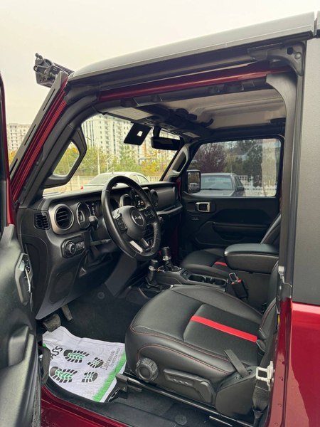 В продаже !Автомобиль Jeep Wrangler