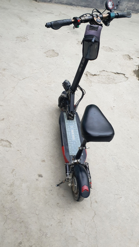 KUGOO M4 PRO elektrsamakat