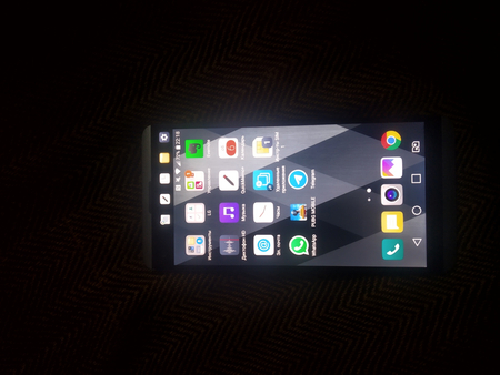 Телефон Lg v20 ...
