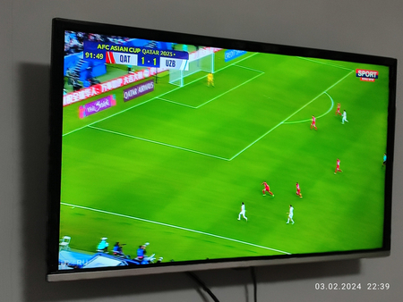 Ustanovka televizor Devorga televizorni Òrnatish