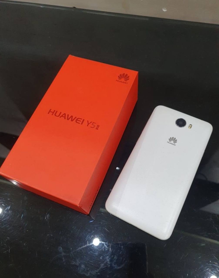 Продам телефоны Huawei Y6,Huawei Y5