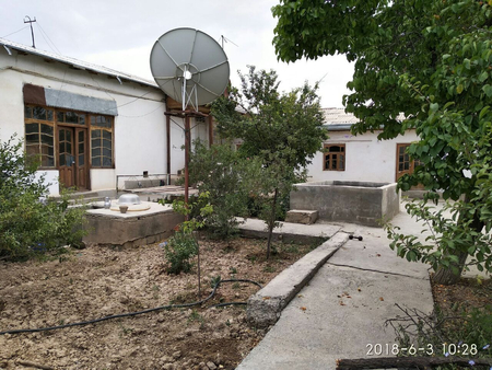 Mahallotda 7sotixli hovli sotiladi