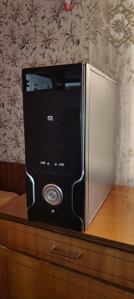 Acer emachines e350. Intel n450. 2gb ddr2. Hdd 160gb. Zaryadk 30-60min