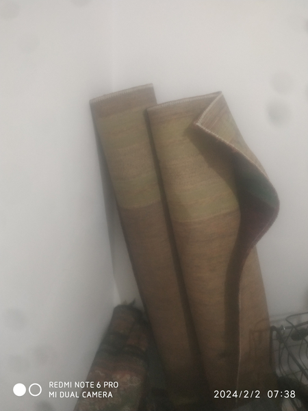 Paloslar.1.5*5m.sotiladi.
