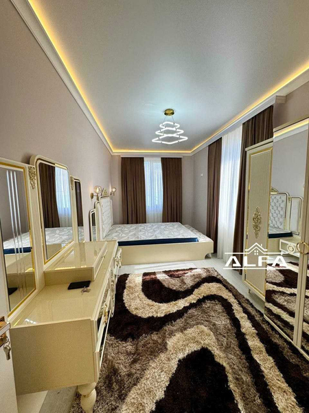 3 xonali 100m² 5-qavat uy sotiladi