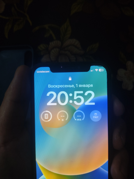 iPhone xs 64 gb gold karopka dok imea otgan
