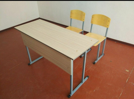 Maktab va institut oʻqiuvchilari uchun parta