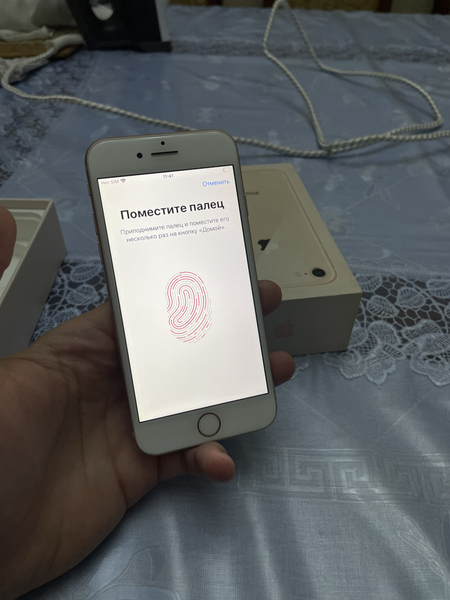 iphone 8 LL/A 64gb
