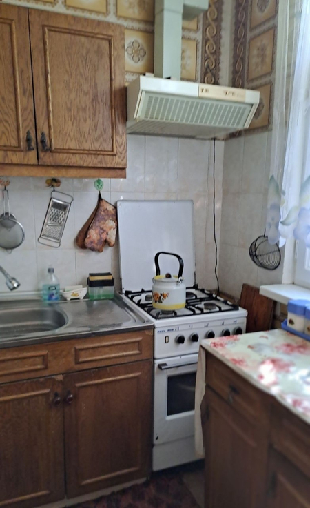 2/1/4чиланзар 3 срочно продаётся квартира