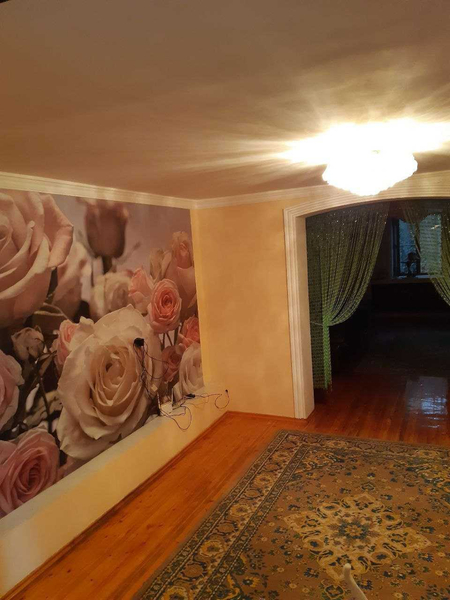 Продаю 10 комнатный дом в Кахрамоне 5 соток земли.