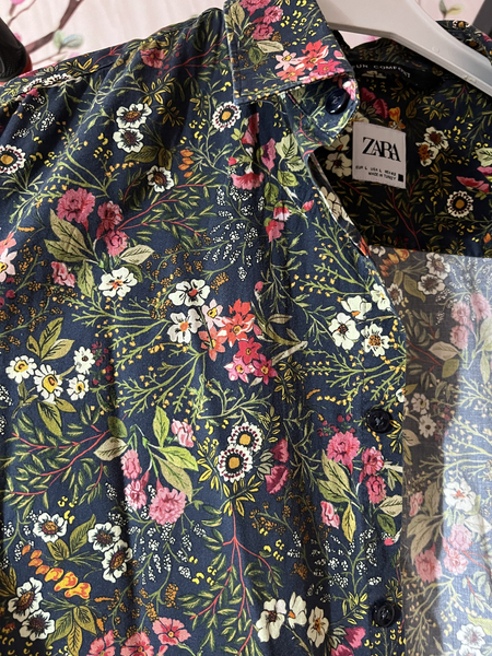 Рубашка ZARA ORIGINAL практически новая.