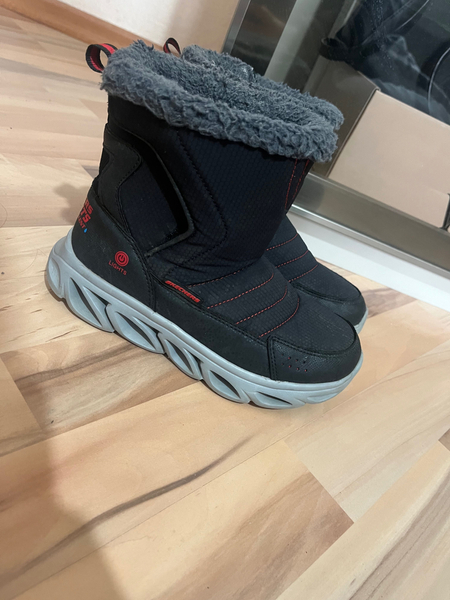 Зимние сапоги Skechers