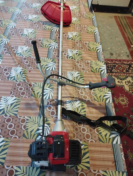 Продаётся газонокосилка STAR 52CC, бензиновая