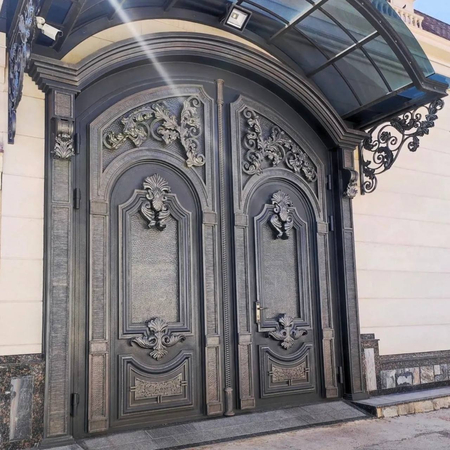 Darvoza panjara eshik naves zakazga