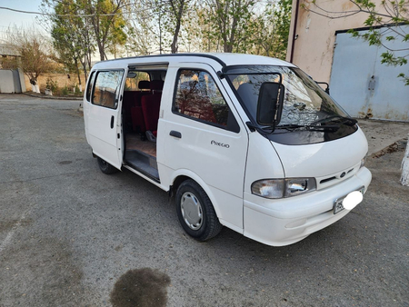 Продаю автомобиль KIA PREGIO 1999