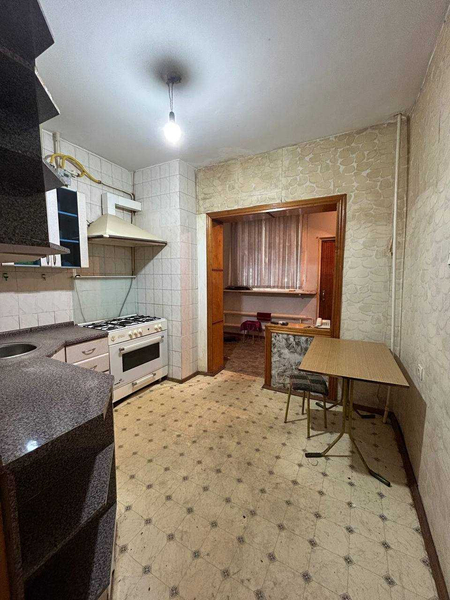 1/2/3 Авиагородок. Около Аэропорта. 30м2. Балкон 1/4. Высокопотолочная