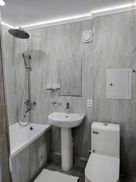 Продаётся Чиланзар 4 2в3 3 этаж. Кирпич. Б 2*6.