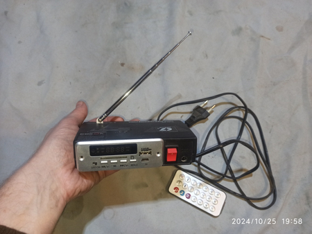 Радио приемник магнитофон мр3 плеер юсб колонка USB приставка динамик