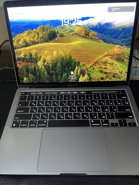 Macbook pro 2020 m1 8/256 идеал кор док есть