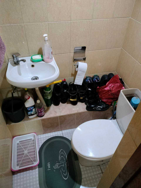 Продаю 2 этажную 3 комнатную квартиру по улице Бабура
