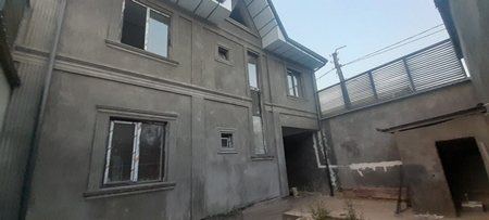 Участок 1,7 соток. Яшнабад р-н, Бехизор Махалля, на 90% готово.