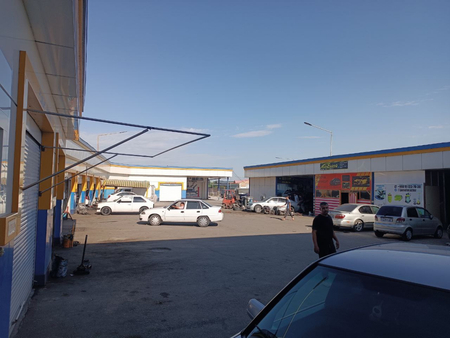 Продаётся 17 соток Автосервис вдоль трассы Сергели Узгариш