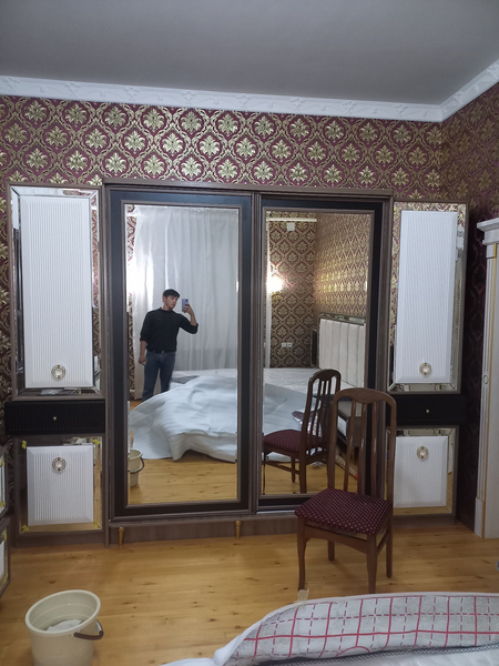 Mebel zakaz olamiz.Ustanovkachi yigitlar ham bor