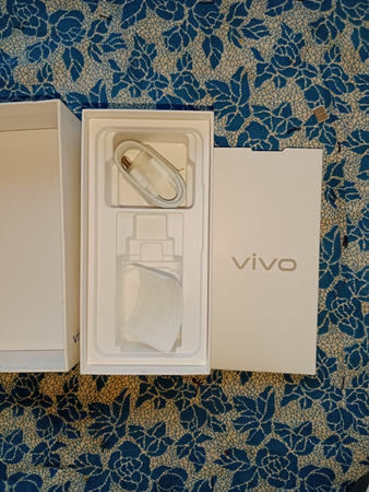 Telfon yangidak ikki oy ishlagan Vivo Y33S 4 ga 64 lik