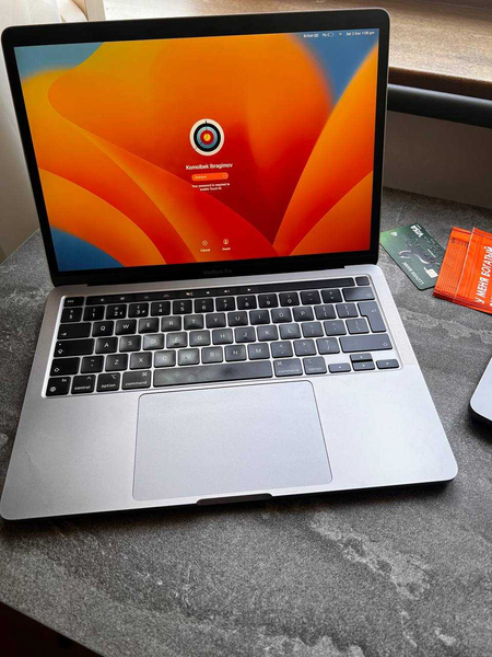 Продам свой MacBook Pro, 16GB RAM, m1 chip, 1 TB ssd,  2020