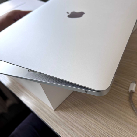 Macbook air M1 2020
