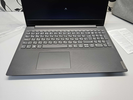 ПРОДАМ Lenovo V15IGL 2023 Офисный Ноутбук DualN4020/4GB/256SSD/15.6