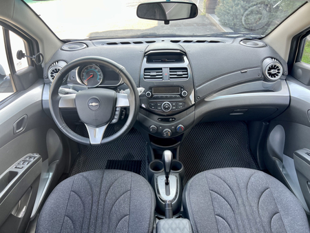 Спарк Автомат Spark Avtomat 2022 yil Oq rang toza ideal holatda