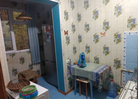 Продаю Чил 19 кв 2в3 ком 2 этаж Балкон 1.5*6 Супер цена