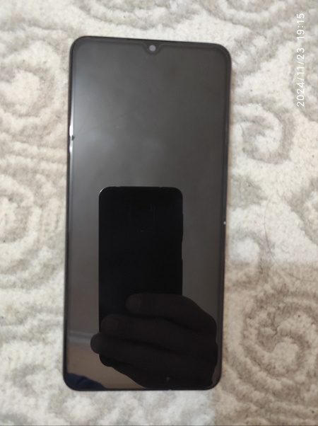 Telefon sotiladi