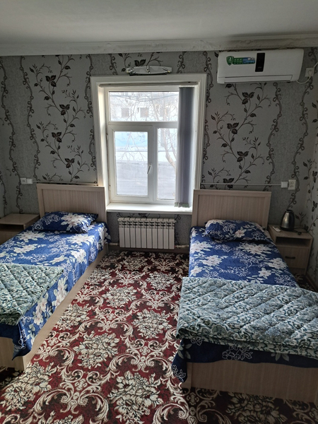Хостел зв с7-00до23-00 парочкам не звонит