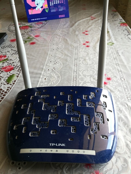 Роутер tplink-W8960N