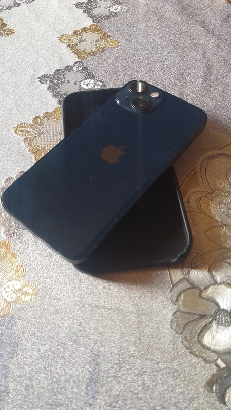Apple iphone 13 midnight