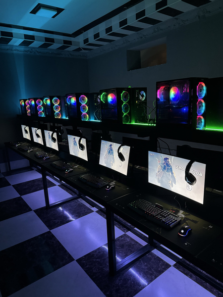 Game club  (kompyuterxona) 10 ta full game zone