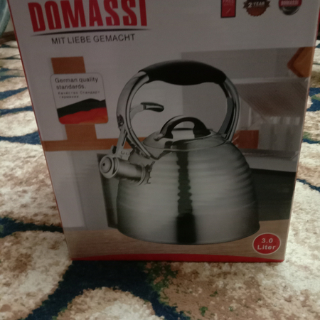 Чайник новый. Не пользовались.