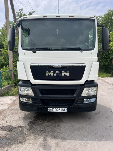 MAN TGS 26.400. Medium