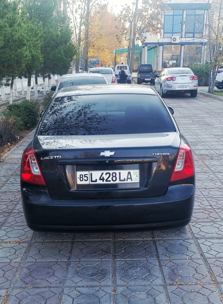 Lecetti 1.8 sotiladi