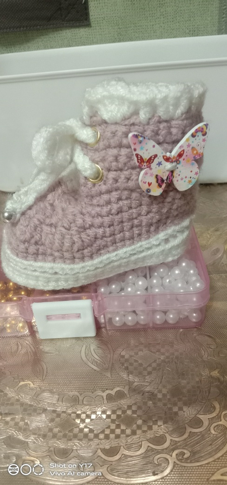 Вязаные башмачки децкие