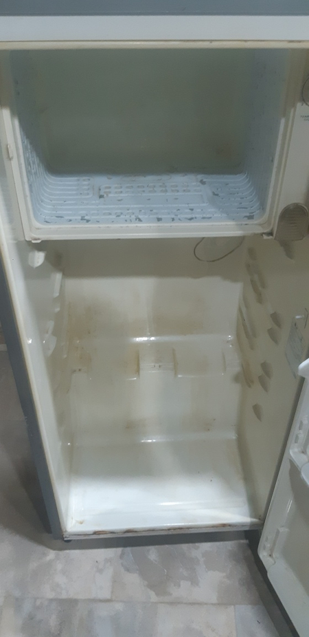 Холодильник LG .